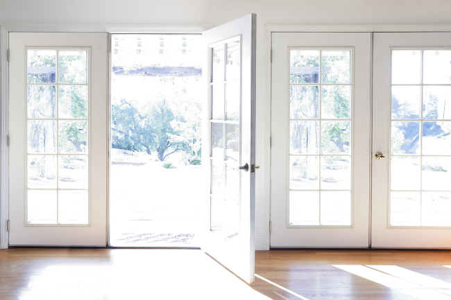 What is the Difference Between French Doors and Double Doors? | Crown ...
